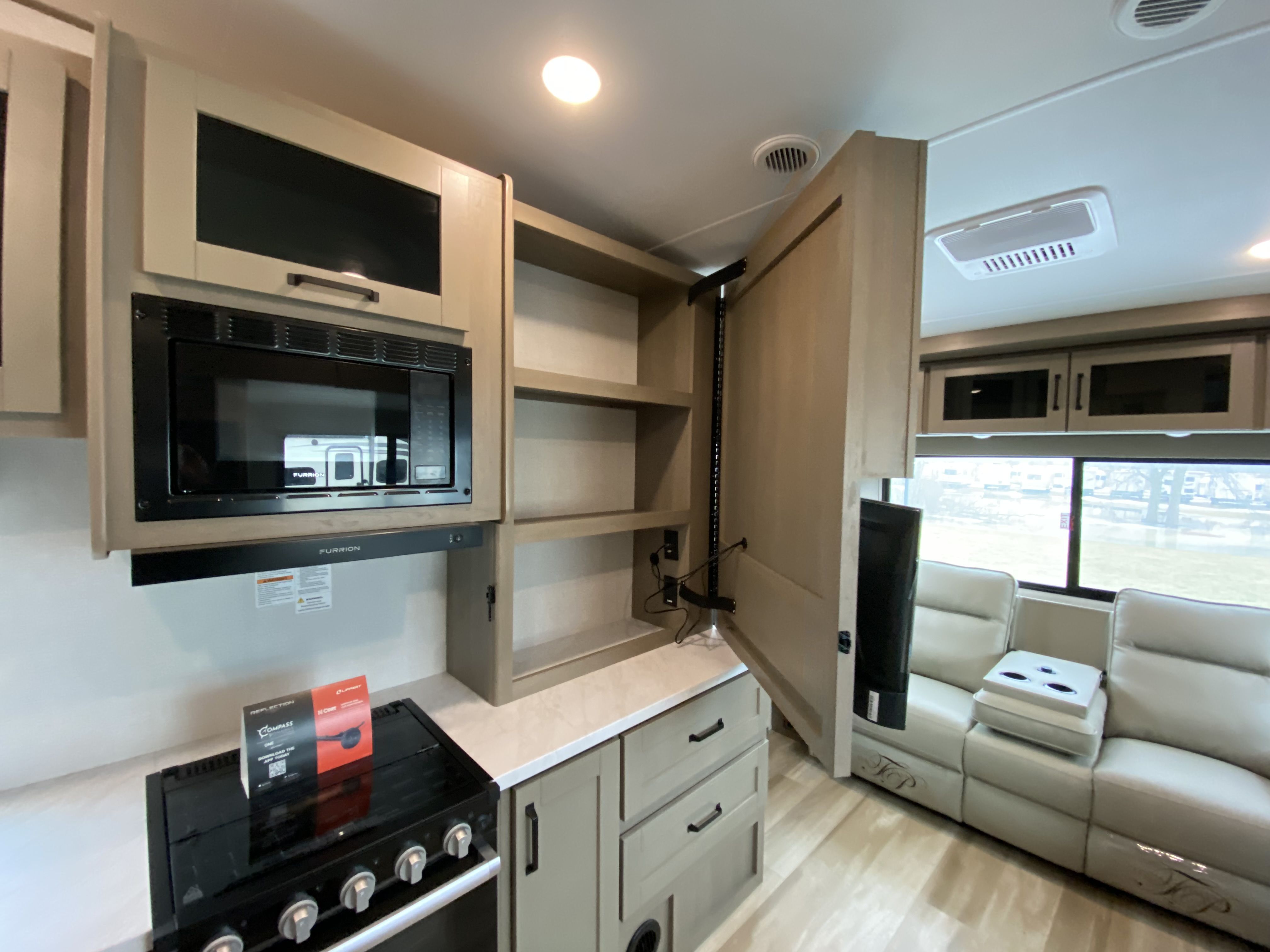 2025 REFLECTION 100 SERIES 24RL by GRAND DESIGN | Can-AmRVCentre - RVC Navigator