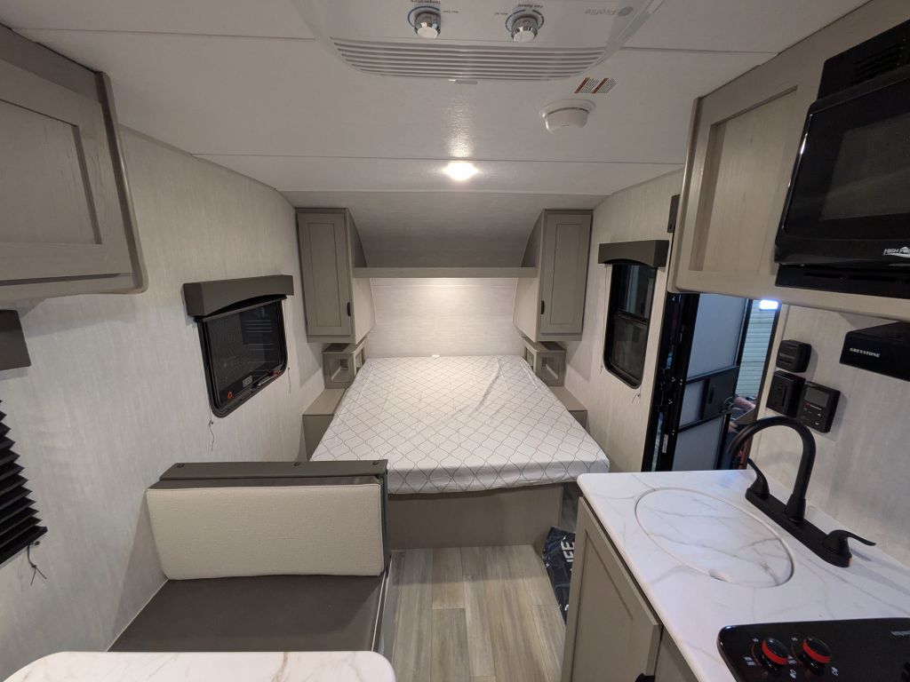 2025 CLIPPER 17FQ by COACHMEN | MobilifeRVCentre - RVC Navigator